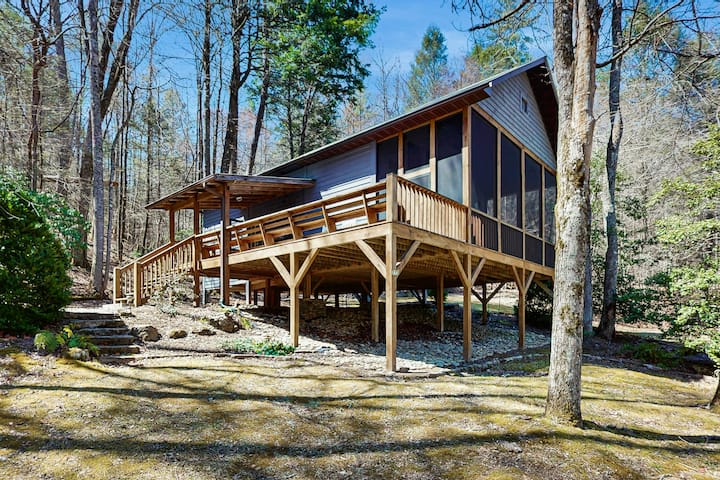 Secluded 1br Riverfront | Hot Tub | Fireplace - Blue Ridge, GA