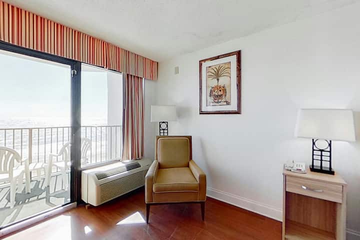 Studio Oceanfront | Balcony | Pool | Hot Tub - Myrtle Beach, SC