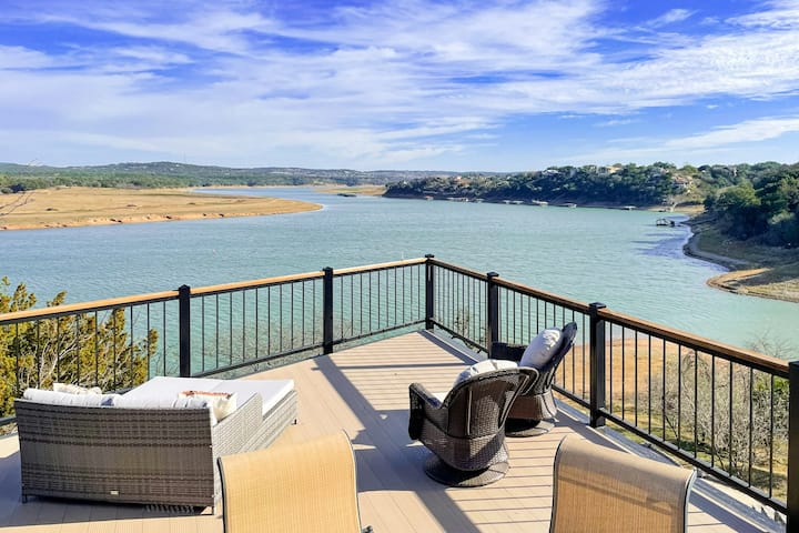 Stunning 7br Lakefront | Deck - Spicewood, TX