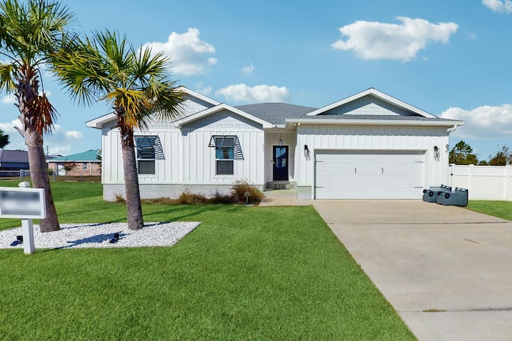 Dog Friendly, Coastal Retreat With Fenced Yard, Pr - Mexico Beach, FL