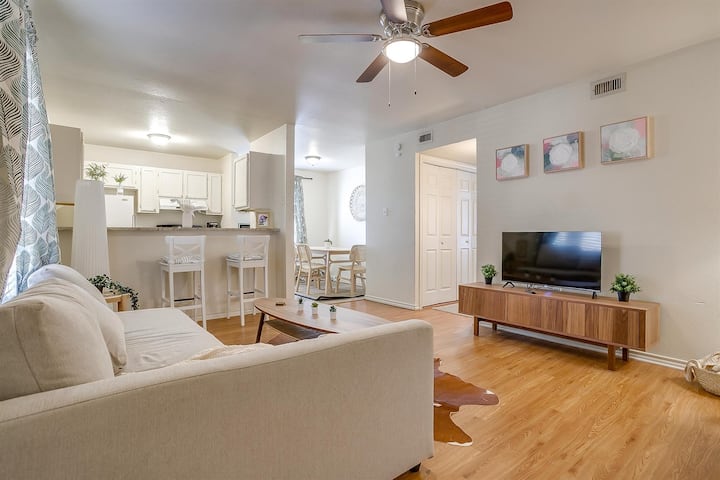 Min From Downtown Fort Worth & Next To Fw Airbase! - Montserrat Road – Fort Worth