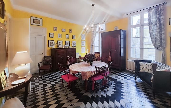 Awesome Apartment In Béziers With Wifi - 貝濟耶