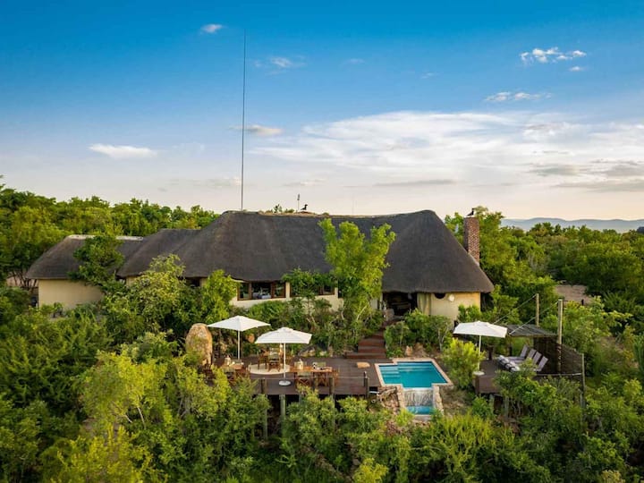 Luxury Safari Style Tent 2 - Vaalwater