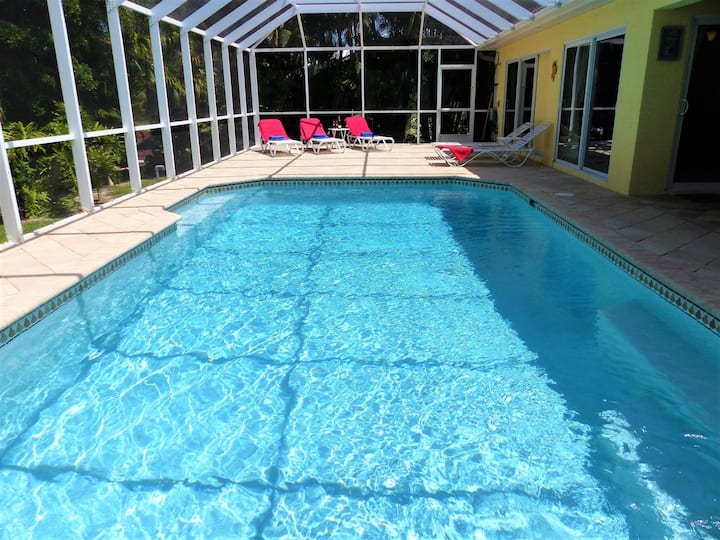 Villa Lahaina – Your Perfect Tropical Getaway - Cape Coral, FL