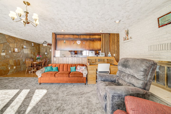 Idaho Vacation Rental: Day Trip To Yellowstone! - Rexburg, ID