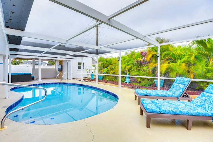 6 Mi To Beach: Bradenton Home W/ Private Pool - Bradenton, FL