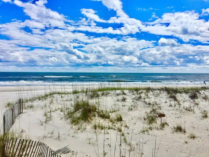 Discounted Fall Sale! Beachside & Free Parking - Gulf Shores, AL