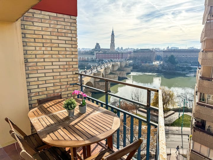 El Puente Del Pilar - Turistea Suites - Zaragoza