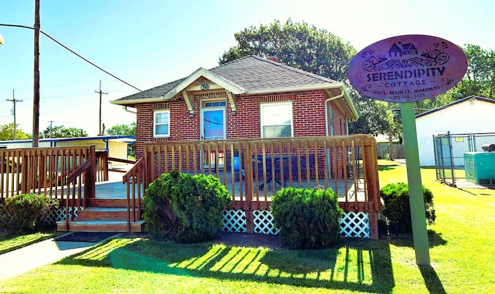 Serendipity Guest Cottage - Lake Inman, KS