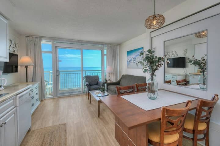 Holiday Sands South 1007- 1br/1ba Oceanfront Condo - Myrtle Beach