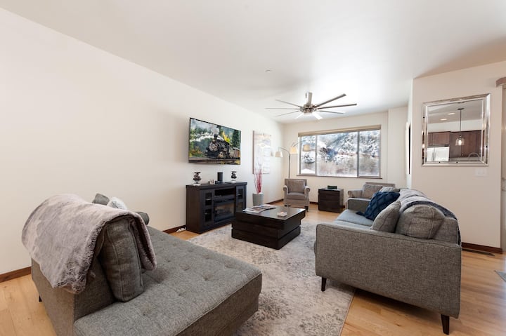 Luxury Townhome - Great Views - 4 Miles From Downt - Durango, CO