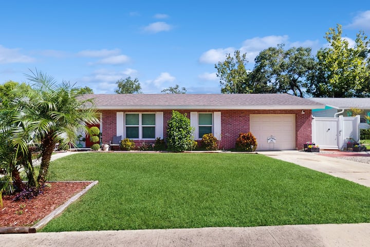 2br Dog-friendly Oasis W/ Shared Pool & Patio - Lake Mary, FL