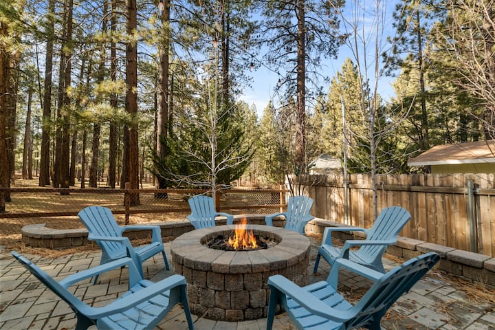Luxury, Hot Tub, Fire Pit, Close To Slopes - Big Bear Lake, CA