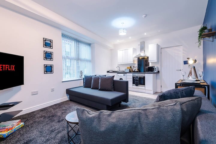 Charming Apartments | Rocky Ln Chambers Flat 2 - Liverpool