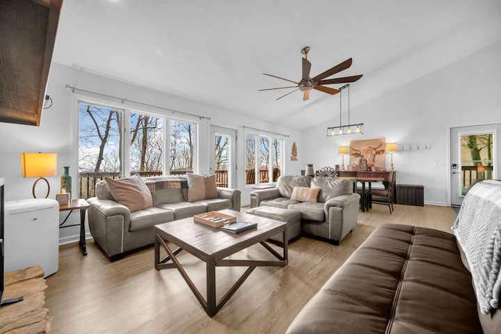 Gather | 4br | Hottub | Game | View | 2 Livingqtrs - Beech Mountain, NC