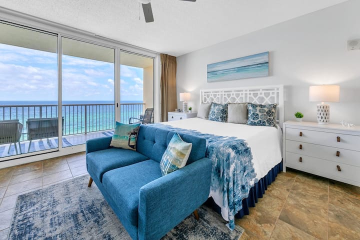 Beachfront Lux Paradise- Majestic Beach Resort 908 - Panama City Beach, FL