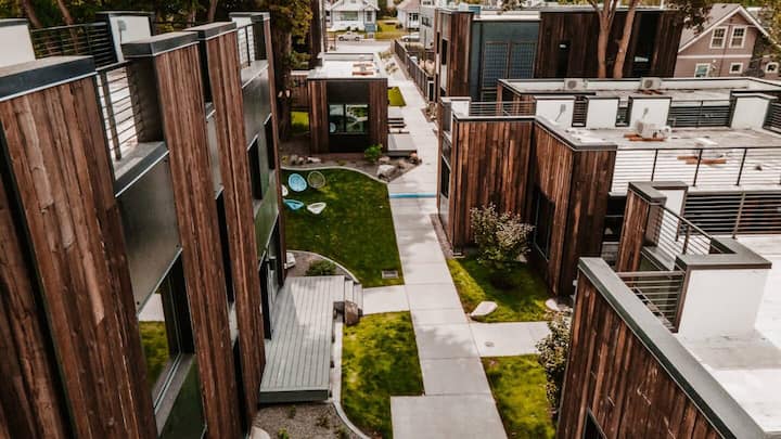 Sustainable, Pet Friendly Blockhouse - Spokane, WA