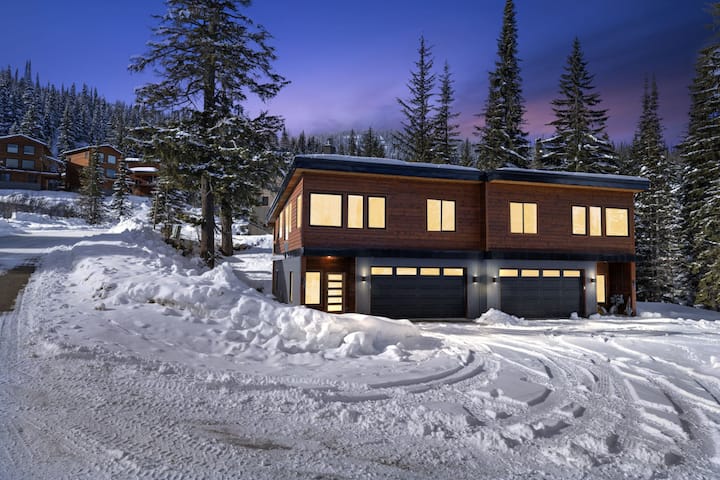 Ski, Hike, Mountain Bike Schweitzer! Free Shuttle - Sandpoint, ID