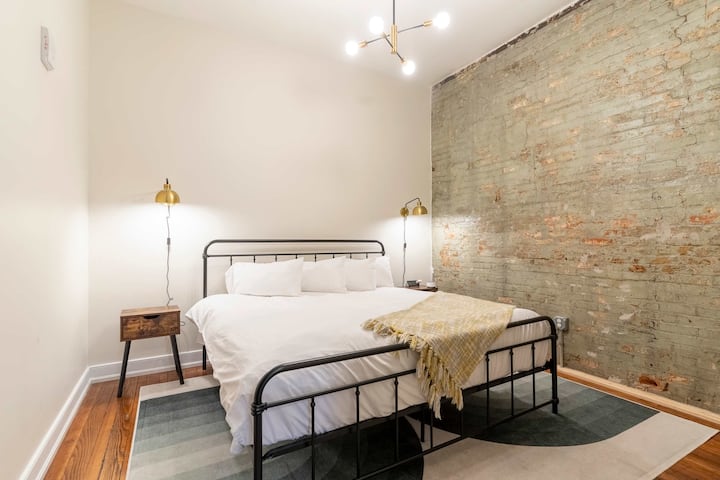 2 Bedroom Suite, 1 King Bed, 1 Queen Bed - 法蘭克福