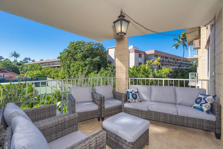 Oceanview Remodeled Across From Kamaole 3 Beach - Maui, HI