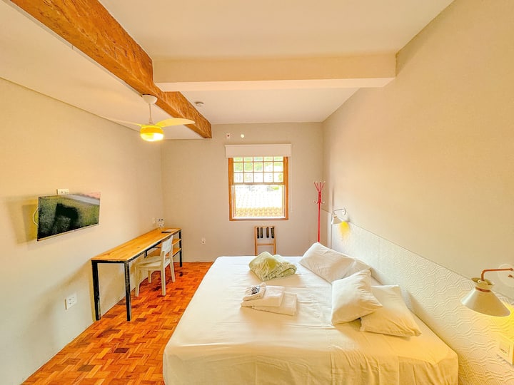 2c Quarto E Banheiro Exclusivo |Centro Serra Negra - Serra Negra