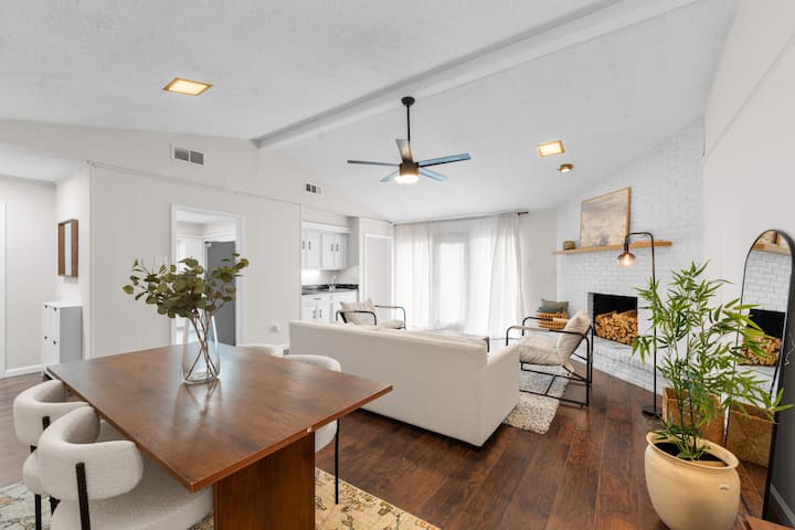 Fully Furnished Midcentury In Richardson: 3br,2ba - Richardson, TX