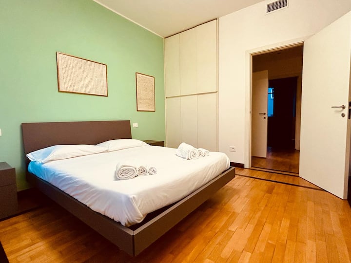 Kibilù - Via Medaglie D'oro Centro Città Con Par - Varese