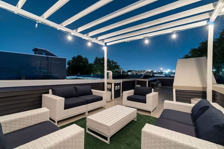 Villa By Live Casino, Sports Complex & Broad St - Philadelphia, PA