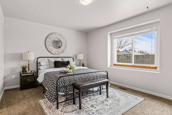 Long Stays, 3 Bedroom, Sw Boise. Pet Friendly - Boise, ID