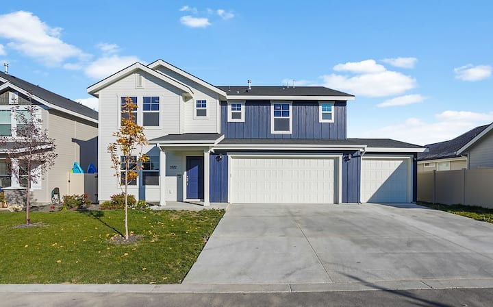 6 Bedroom 83686, Insurance Displacements, Crews - Nampa, ID