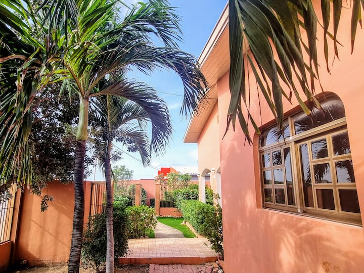 Casa Tropical - House And Apartment - Aruba