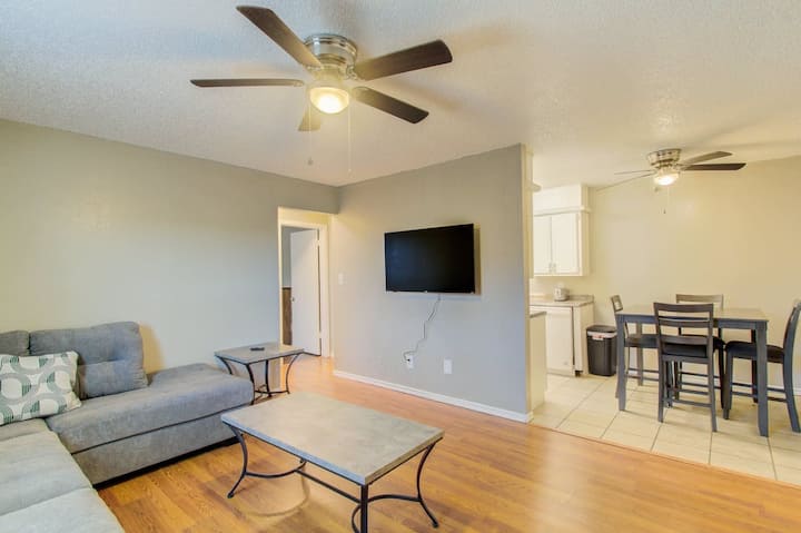 One-bedroom Ready For You Near Fort Sill! - ロートン, OK