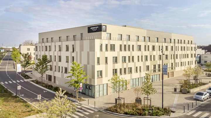 Appart'city Collection Roissy Cdg Airport - Studio - Roissy-en-France