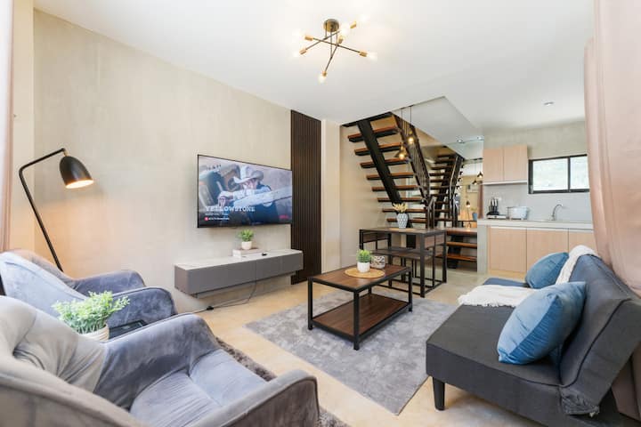 Group Stay Deal—two 3br Houses W/ Parking - Cebu