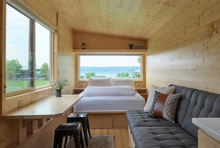 Your Kingston Escape! Free Parking And Breakfast - Rhinebeck, NY
