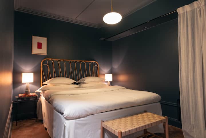 Lower Level Queen (No Window) - Stockholm