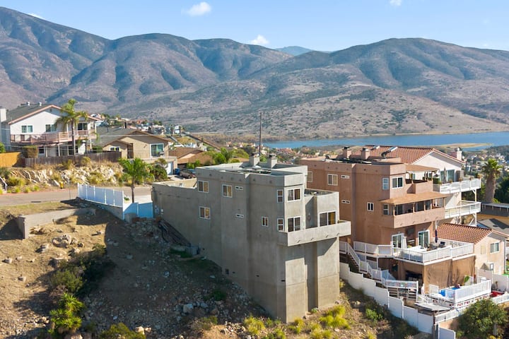 Spring Valley 'Sky House' W/ Patios & Epic Views! - La Mesa, CA