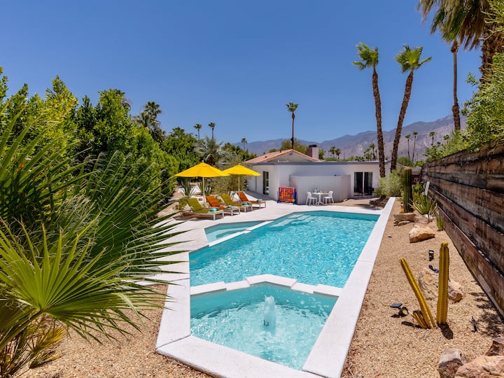 Casa Bonita - Private Pool & Mountain Views - Palm Springs, CA