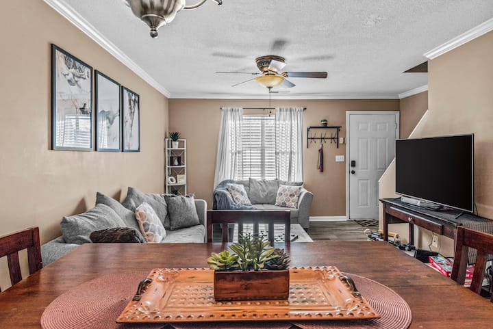 Woodstone Retreat Right Next To Uga Golf Course! - Athens, GA