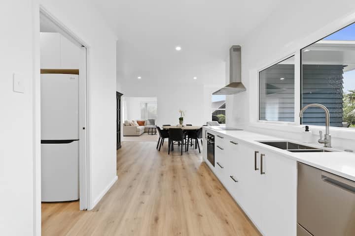 Elegant Home | Huge Swim Spa | 2min To The Forest - Rotorua