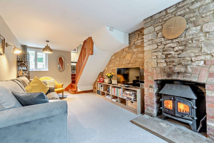 Dog Friendly Cottage - The Old Sweet Shop - Chipping Norton