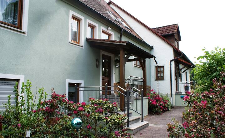 Gästezimmer Im Landhausstil (Pension Hessenmühle) - Spalt