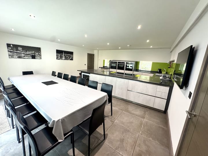Silvercopse, An Oxfordshire Retreat- 6 Bedrooms - Didcot