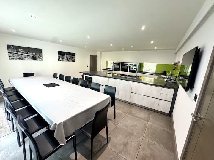 Silvercopse, An Oxfordshire Retreat- 6 Bedrooms - Oxfordshire