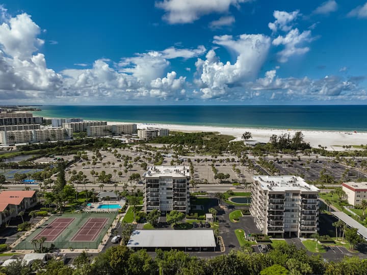 Our House At The Beach Beach View Balcony - Siesta Key, FL