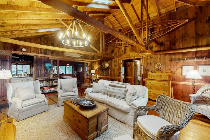 Beautiful 3br Cabin With Lewis Cove View & Porch - Boothbay Harbor, ME