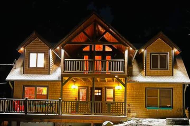 Huddle Bay Haven W/ Dock And Lake Access - Bolton Landing, NY