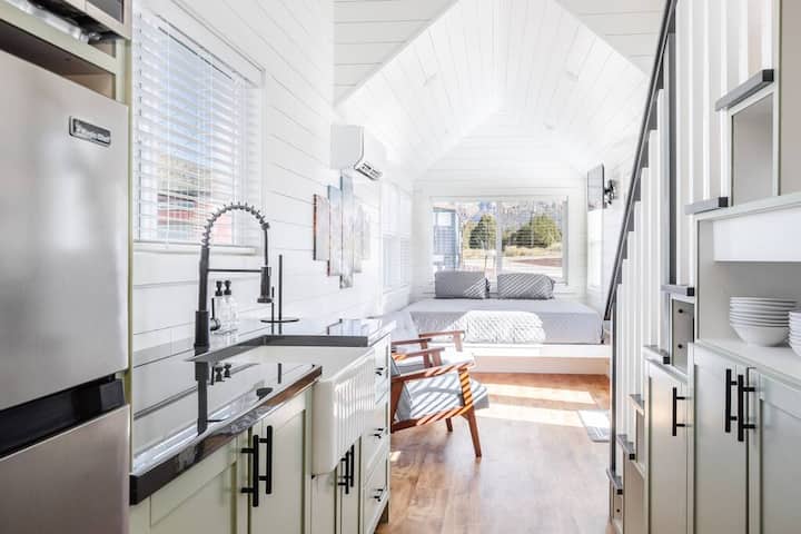 Zion Tiny Home • Hot Tub + Pet Friendly - Utah