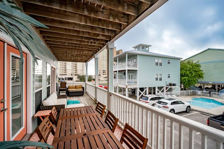 Endless Summer Condo: 3 Bedroom/2 Bathroom, Sleeps - Gulf Shores, AL