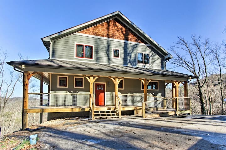 Mtn Views, Fireplace, & 2-story Wall Of Windows! - Pigeon Forge, TN
